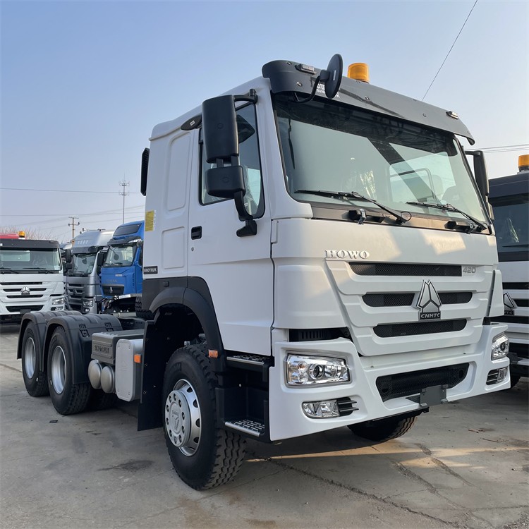 Howo Sinotruk 420 Truck Head for Sale | Howo 420 Trucks | Howo Tractor Head Price in Zambia